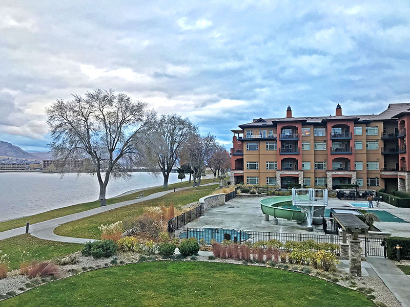 Hotel Review: Watermark Beach Resort (2 Bedroom Suite), Osoyoos, BC ...